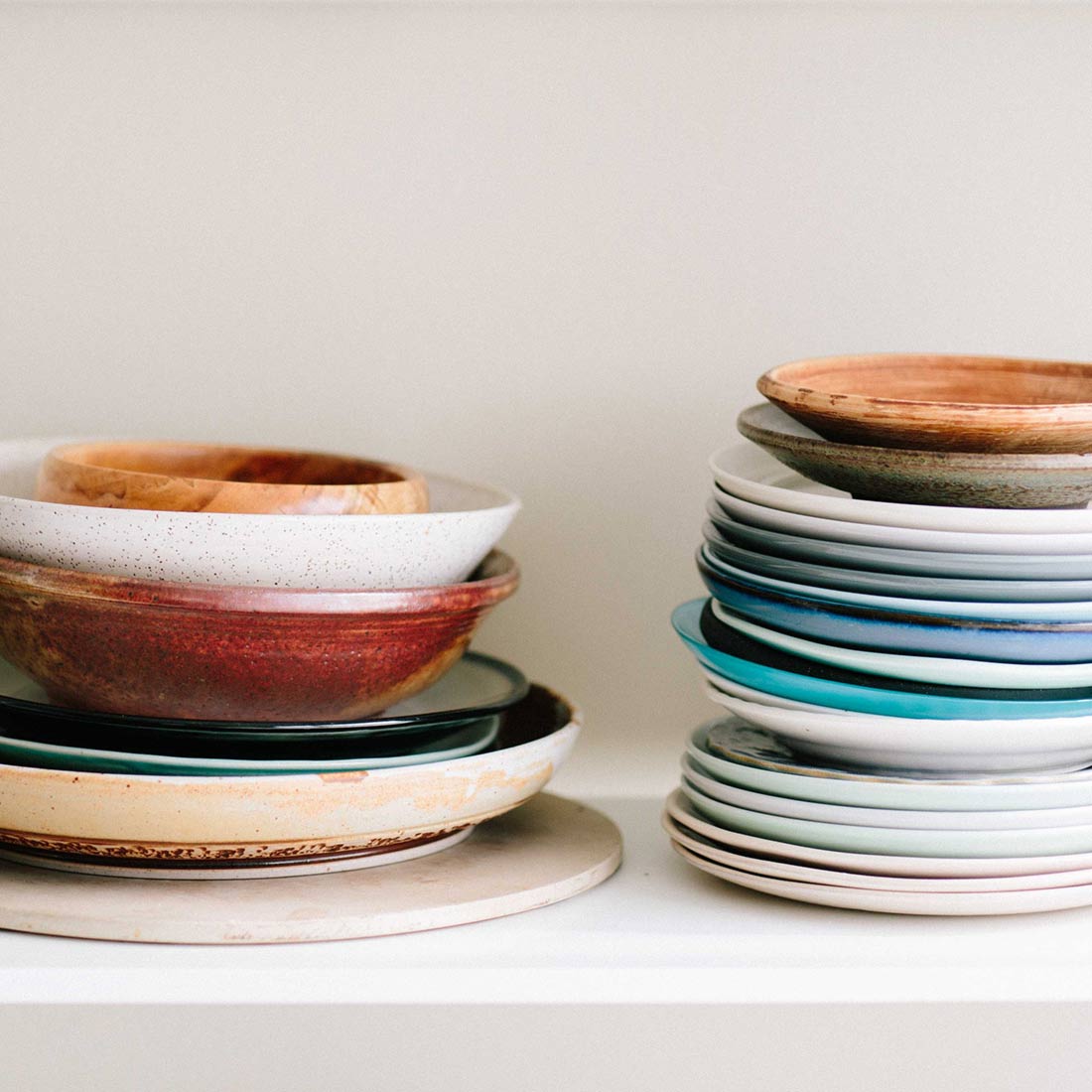 Colourful plates - Foodji